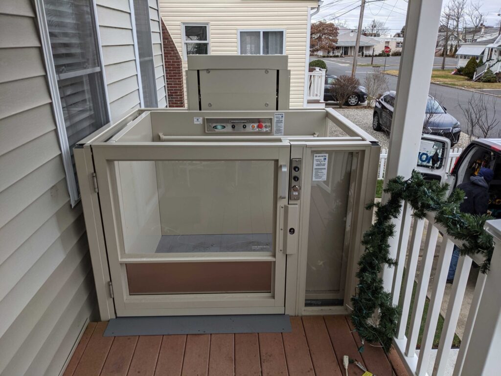 Wheelchair Lift (VPL) Enclosure Options Explained | Mobility123