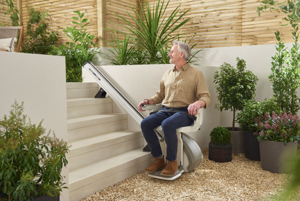 Access HomeGlide Outdoor Stairlift - Mobility123